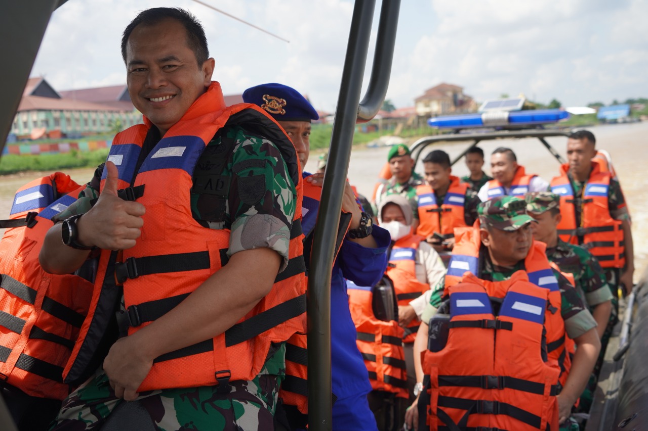 Kasiops Kasrem 042/Gapu Uji Coba Kapal Rigid Inflatable Boat - Jurnal 1 ...