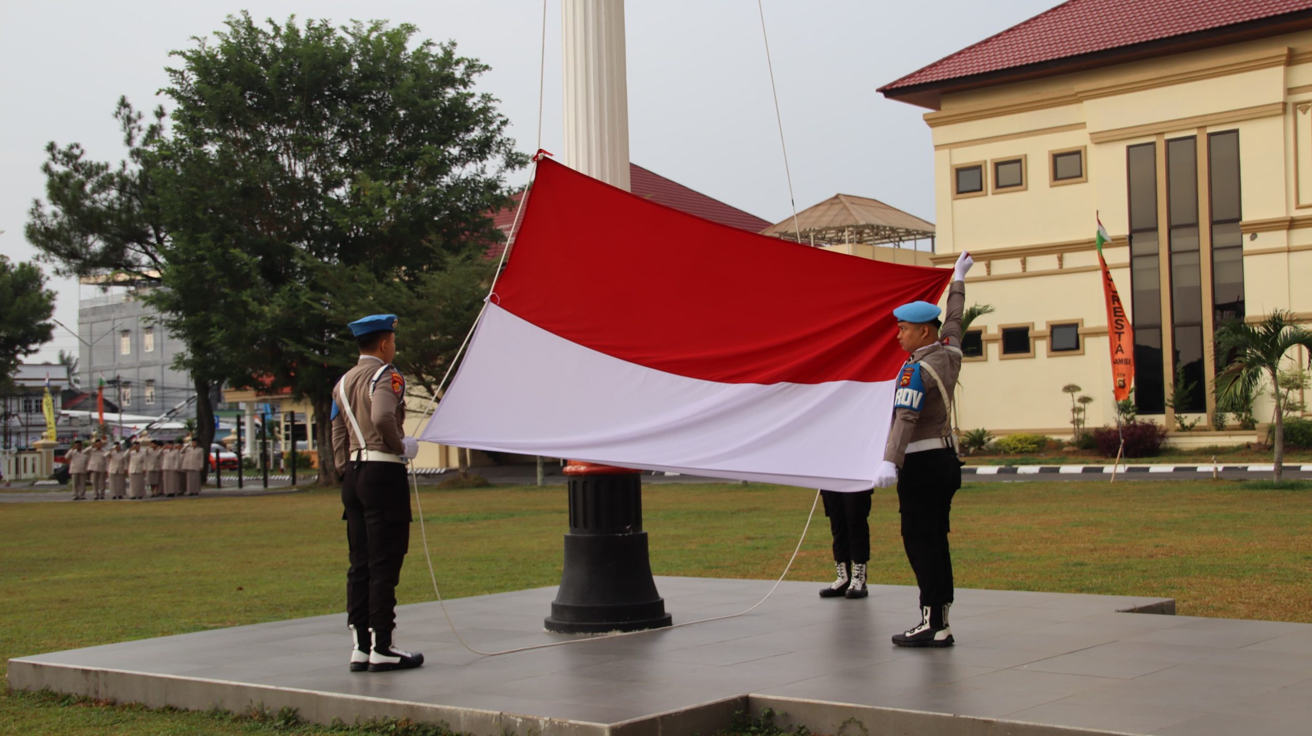 Upacara Peringatan HUT Kemerdekaan RI Ke-79 Tahun 2024 Di Polresta ...