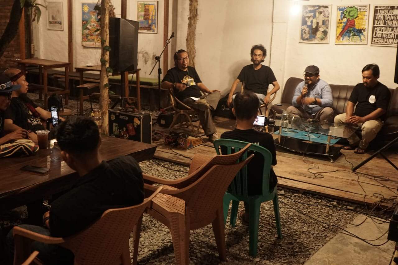 Dialog Publik Peta Jalan Transisi Energi yang Adil dan Berkelanjutan di ...